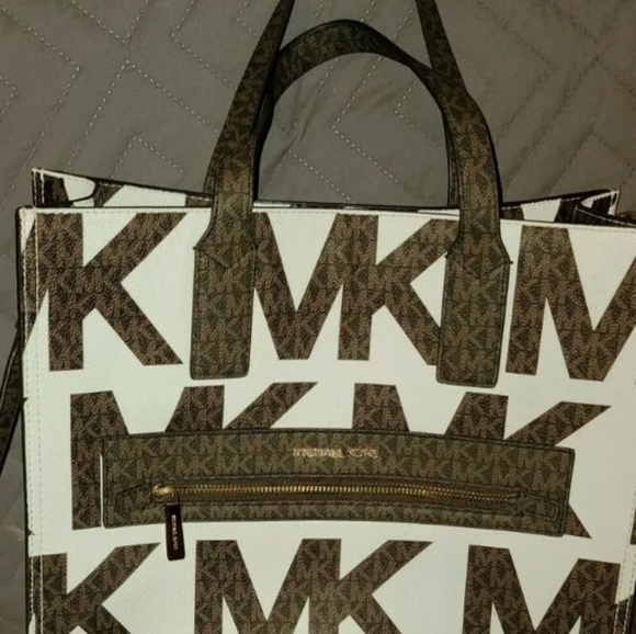 Michael Kors | Bags | Authentic Michael Kors Large Kenley Optic White ...